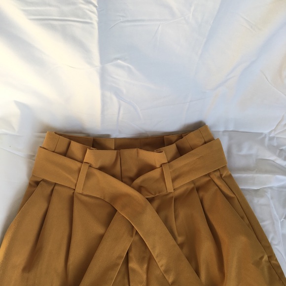 H&M | Pants & Jumpsuits | Mustard Yellow Pleated Paper Boy Pants | Poshmark